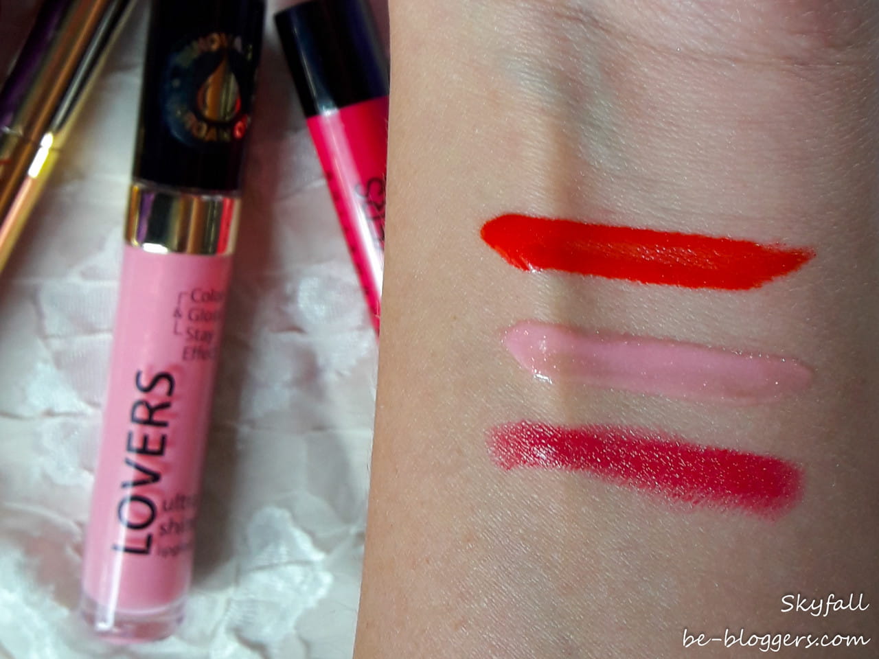 Бюджетное трио Eveline Cosmetics: жидкая помада, блеск и чабби-стик ...