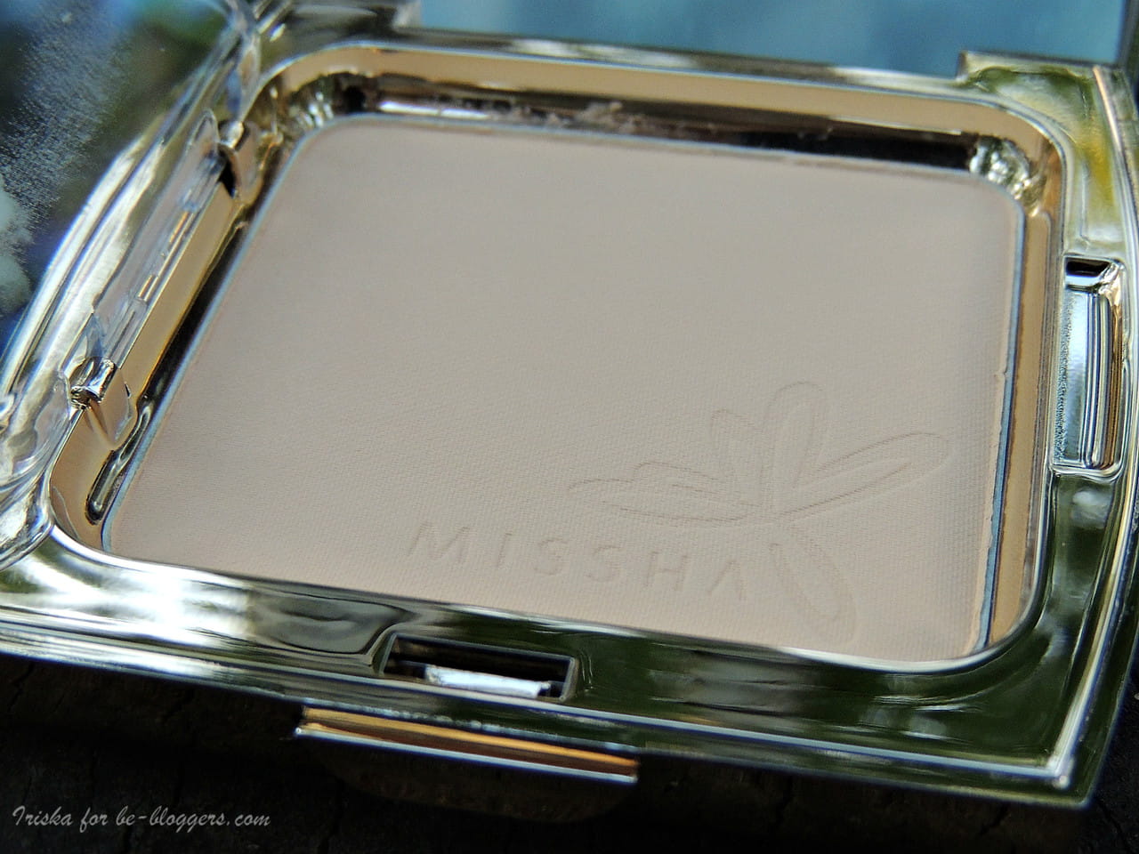 Корейская косметика Missha: BB-крем Magic Cushion Moisture и пудра ...
